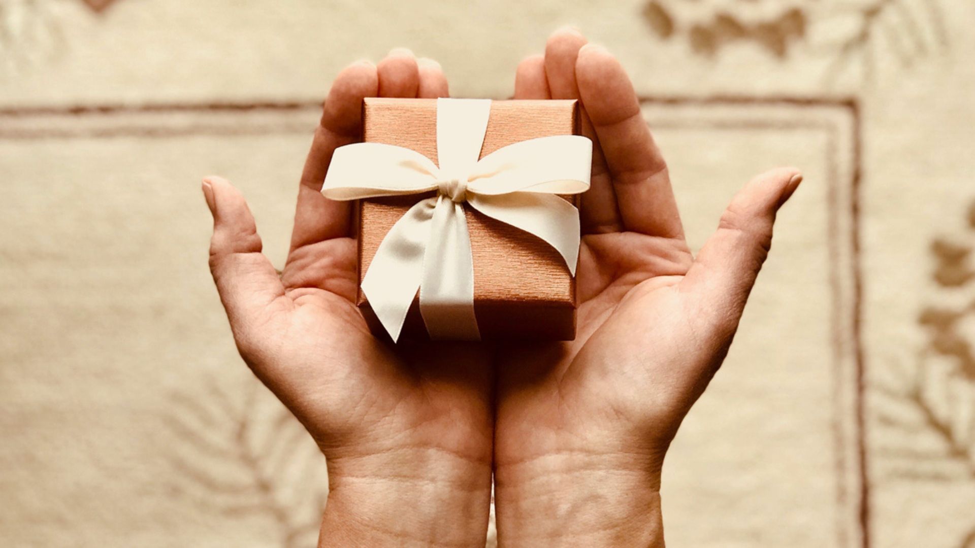 10+ Best Customer Incentive Program Examples You Should Try 2025